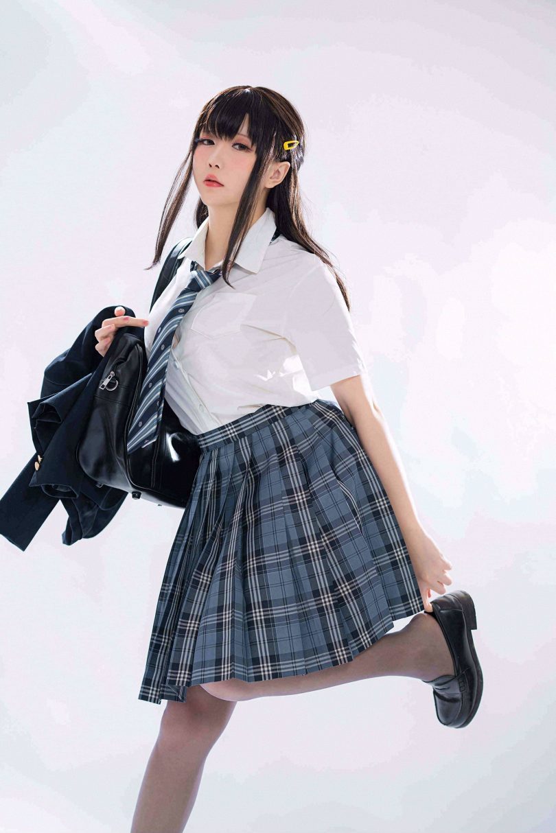 星之迟迟cos图包 | 星之迟迟_Hoshilily·滴水JK cos作品[100P-259MB] - 趣画阁