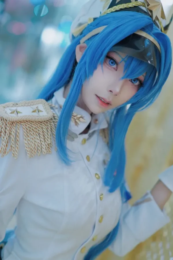 胜利女神妮姬COS：Chiro Fhobia演绎海伦舰长的性感魅力 - 趣画阁